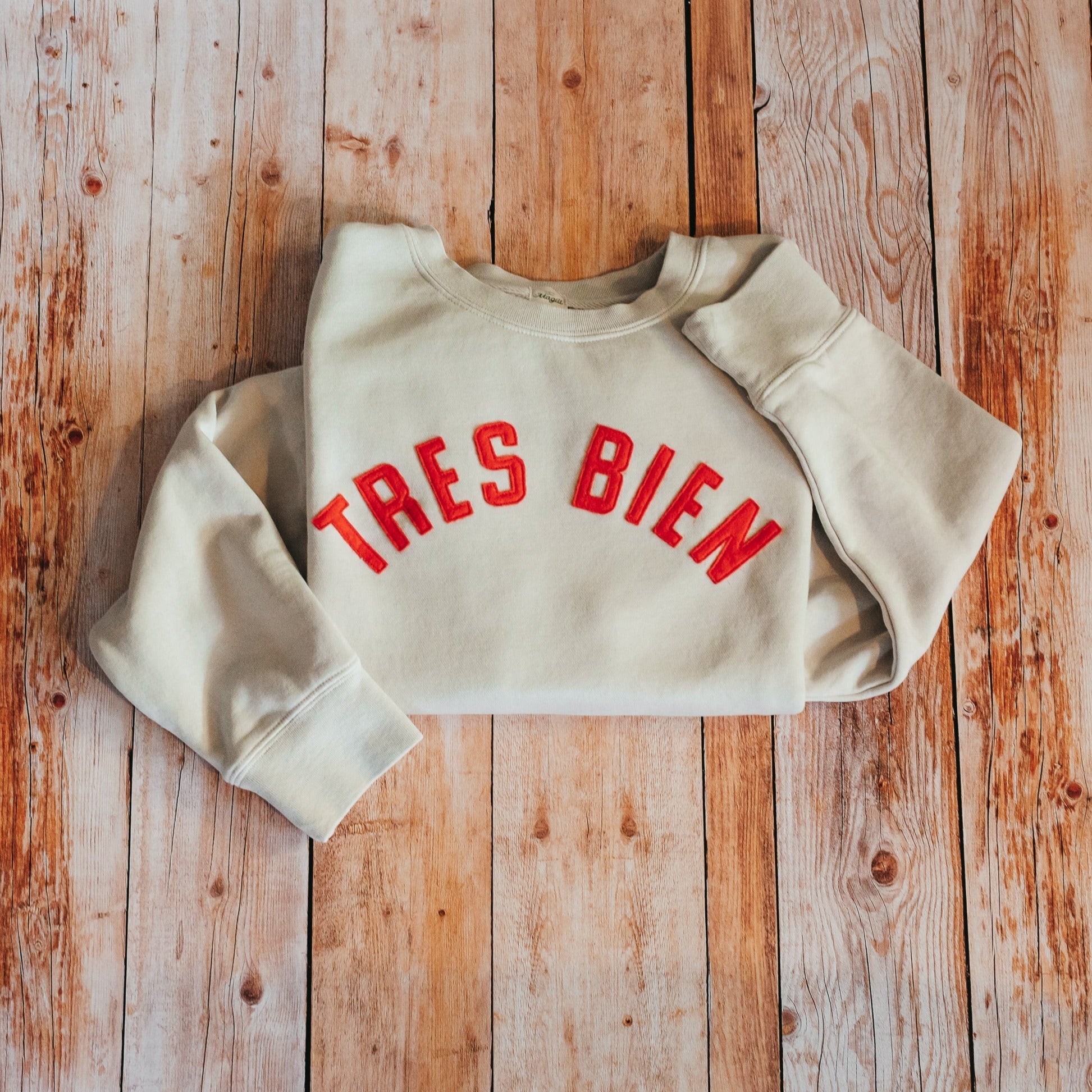TRES BIEN Sweatshirt – Magill